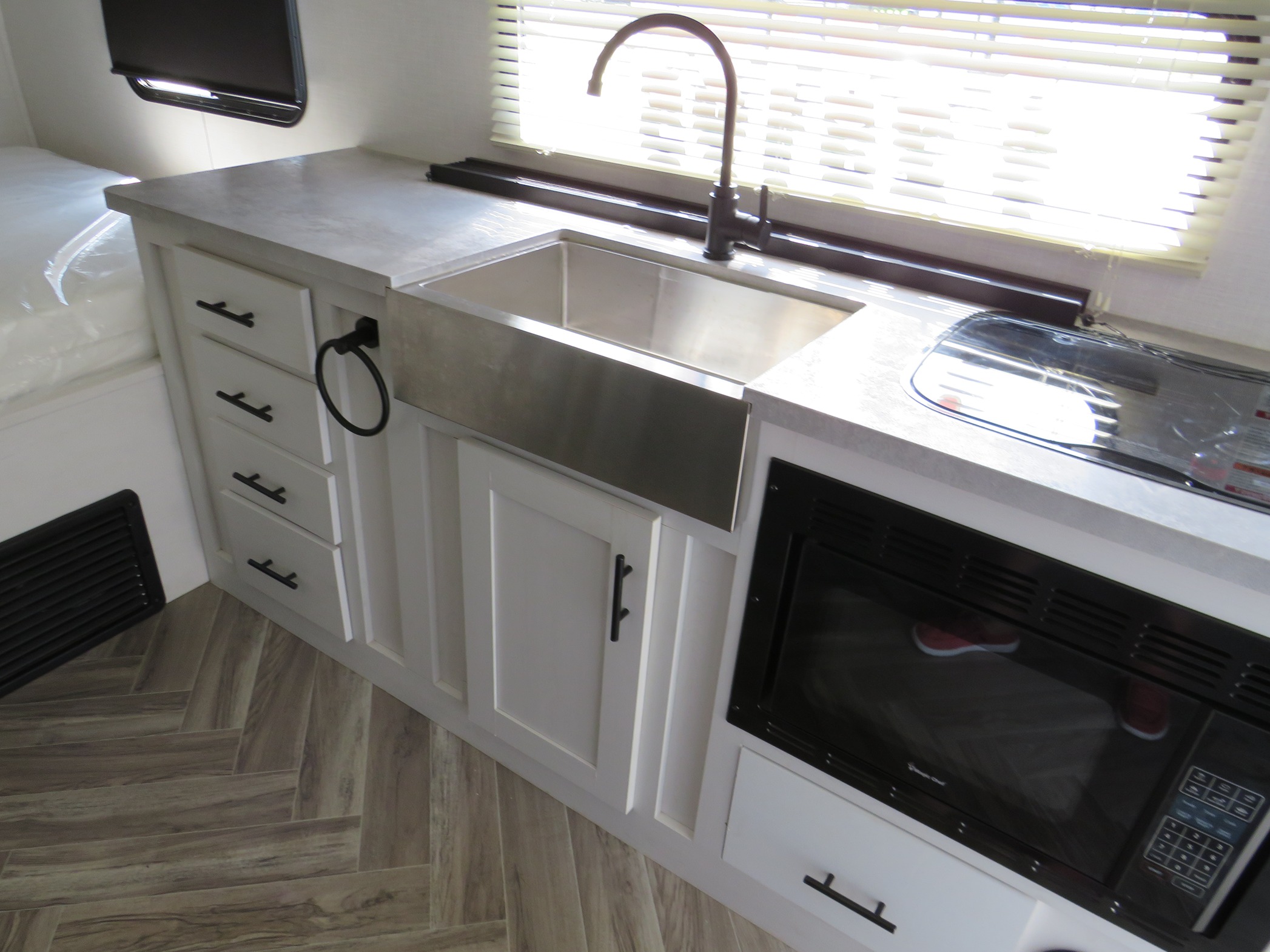 2022 COLEMAN RUBICON 1608RB TRAVEL TRAILER RVs for Sale in Ohio With ...