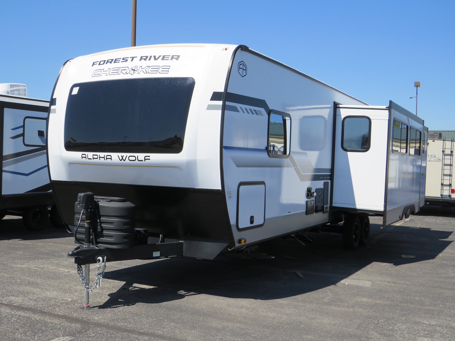 2025 ALPHA WOLF 33BH TRAVEL TRAILER RVs for Sale in Ohio With ...