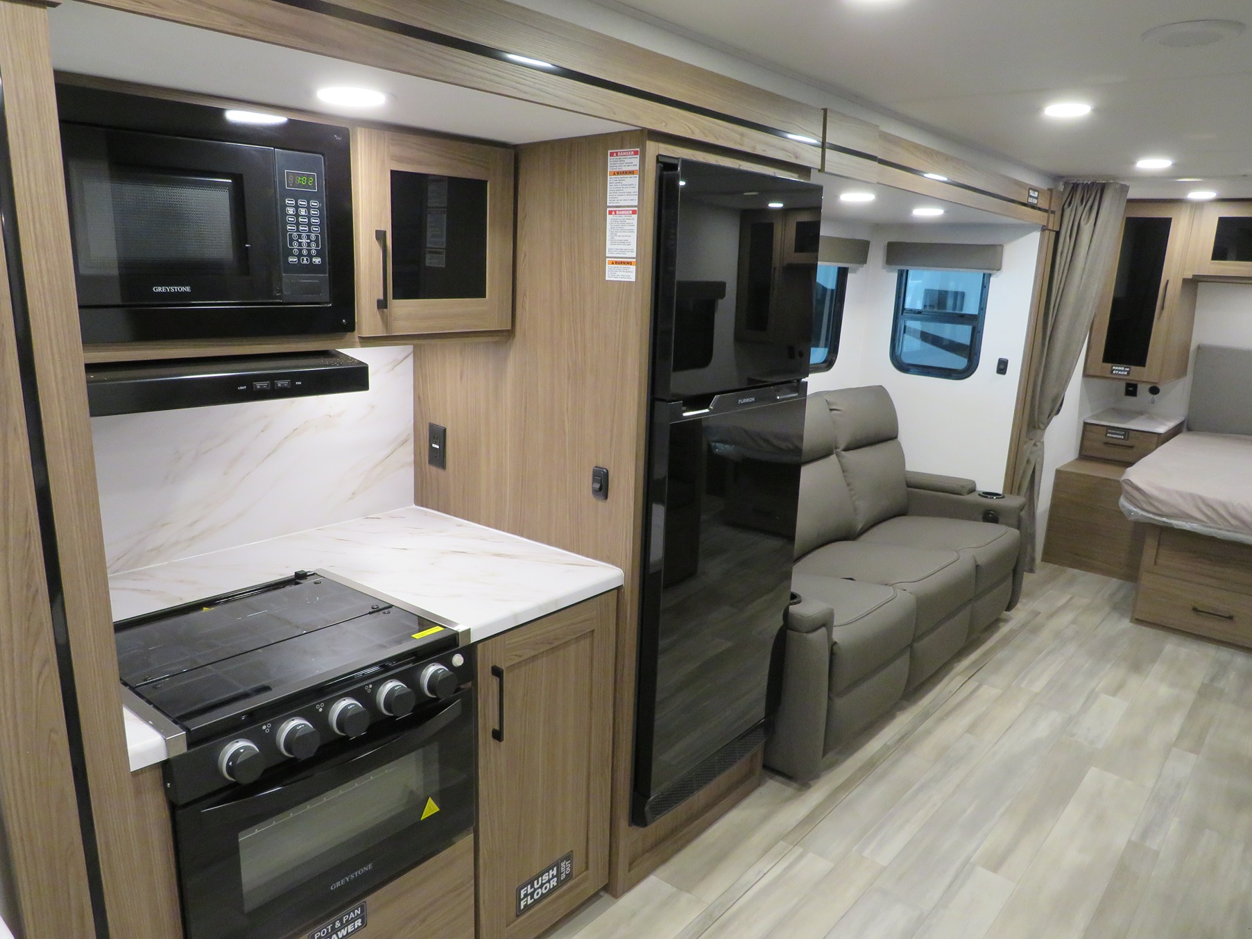 2025 DELTA ULTRA LITE ML226 TRAVEL TRAILER RVs for Sale in Ohio With Nationwide Delivery