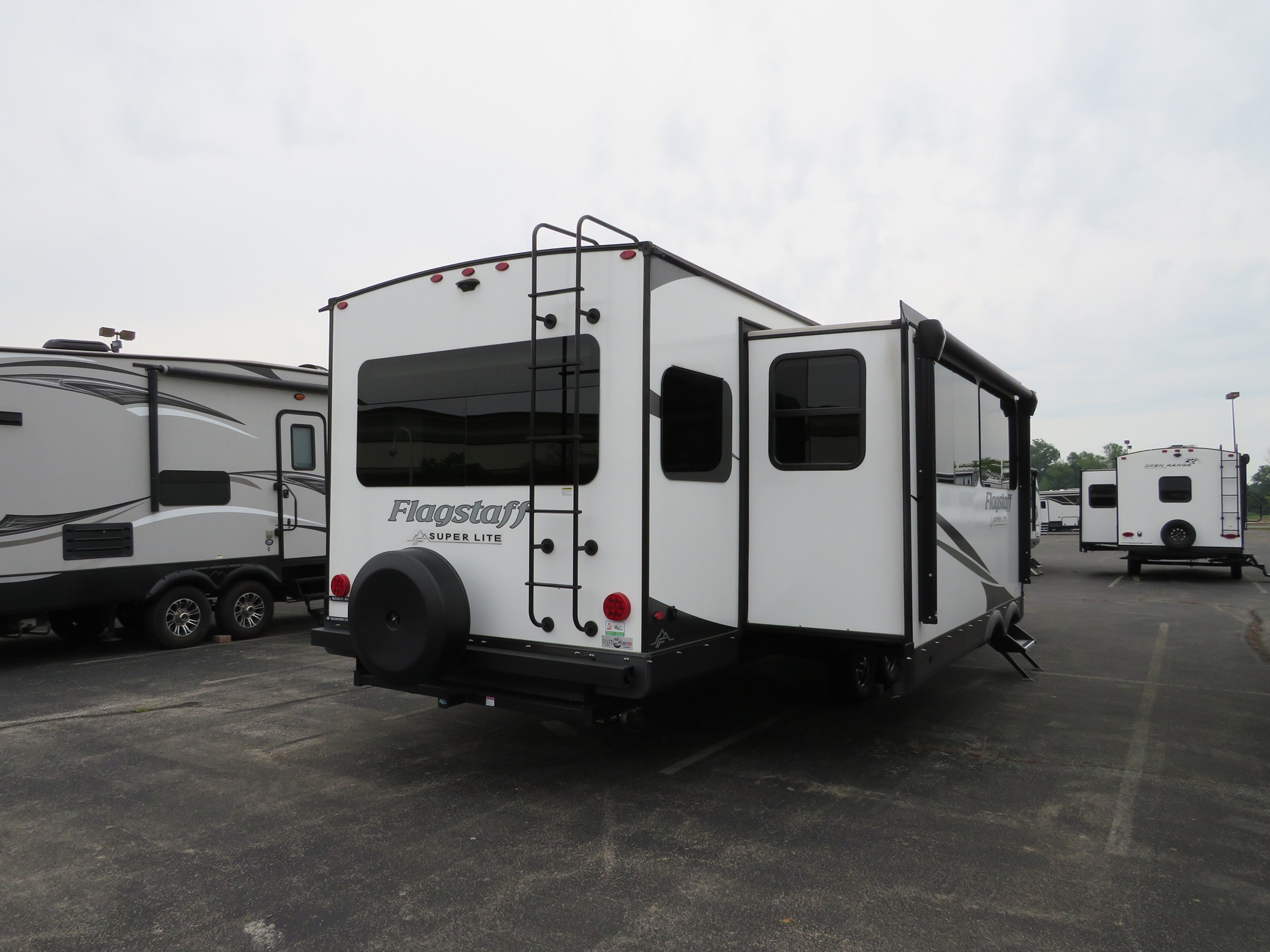 2023 FLAGSTAFF SUPER LITE 29RLBS TRAVEL TRAILER RVs for Sale in Ohio ...