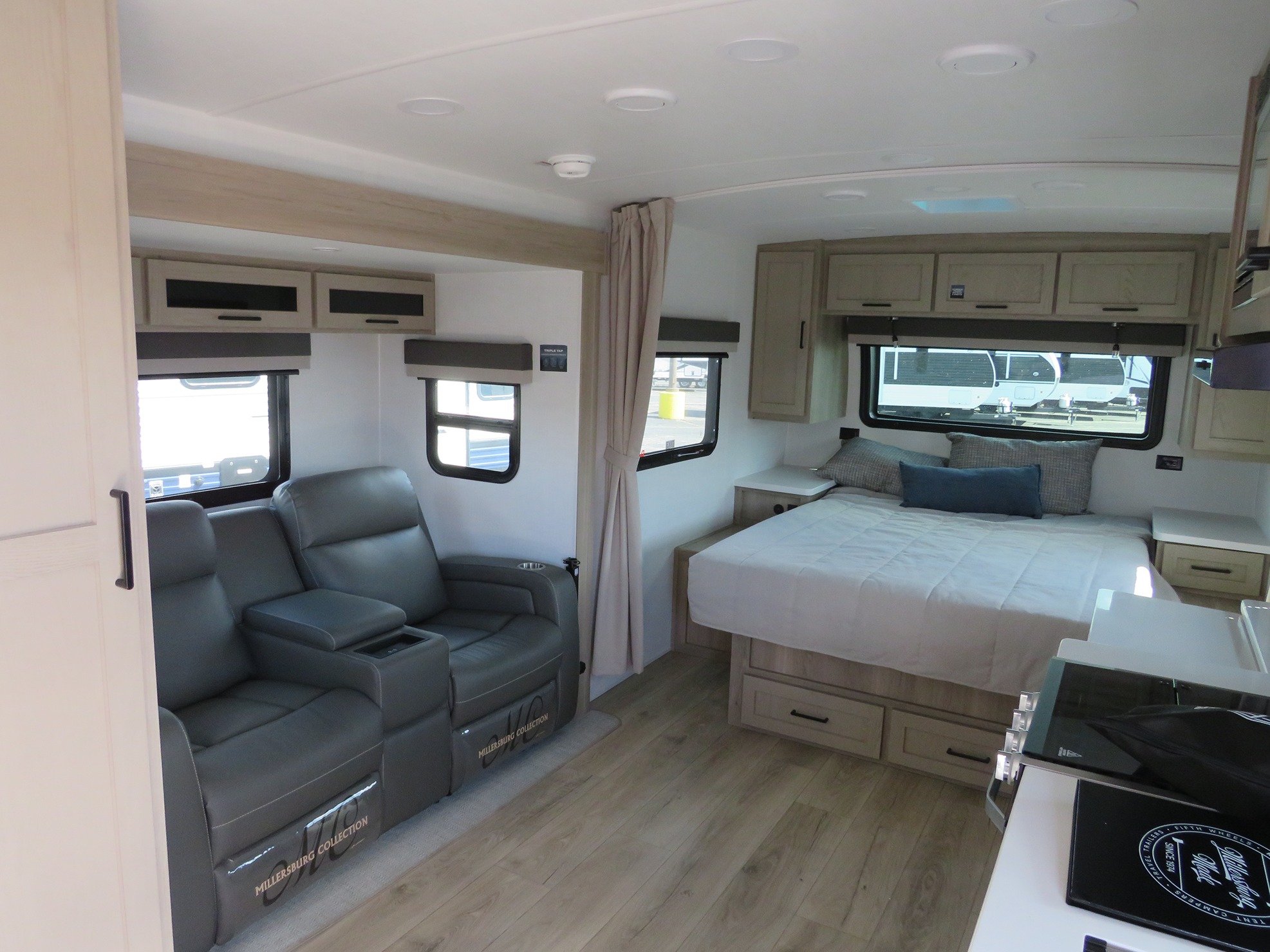 2026 FLAGSTAFF MICRO LITE 22FBS TRAVEL TRAILER RVs for Sale in Ohio ...